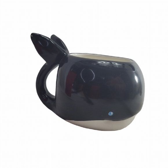 Russ Berrie | Kitchen | Vintage Orca Whale Shape Ceramic Mug Cup 2 Fl ...